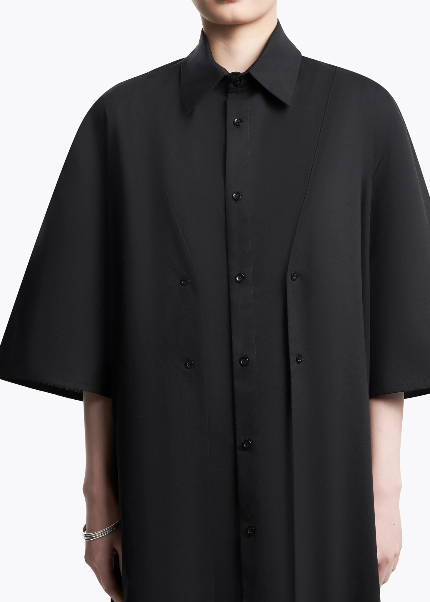 ELONGATED SHIRT WITH DETACHABLE DETAILS NEW ASIA. BLACK